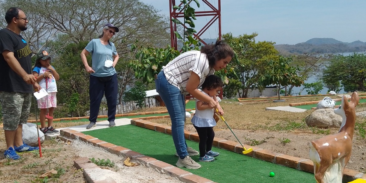 SUCHILAND MINIGOLF – PARQUE DE JUEGOS EXTREMOS